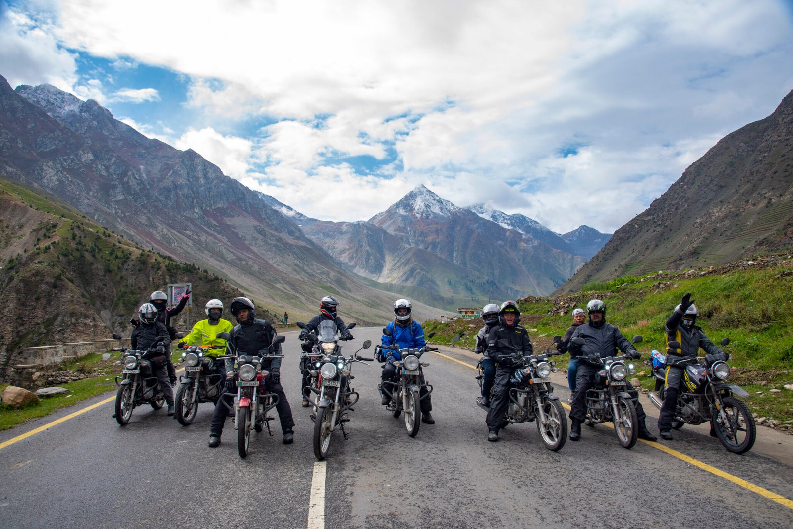 Motorbike Rental in Pakistan - Pakistan Bikers